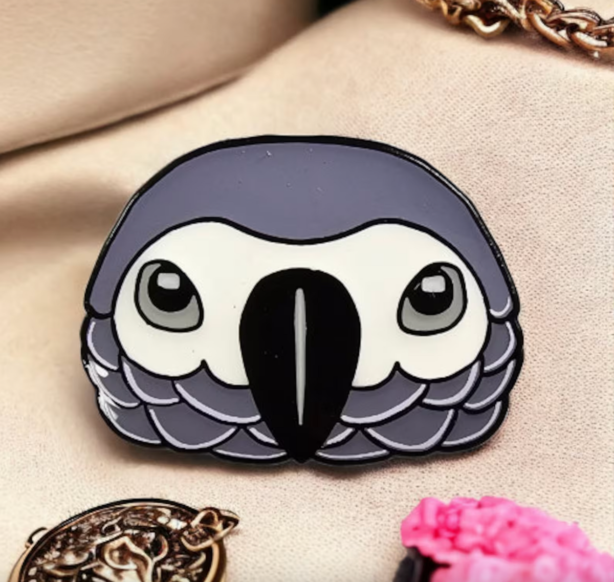 AFRICAN GREY MERLIN PIN – PARROT STATION