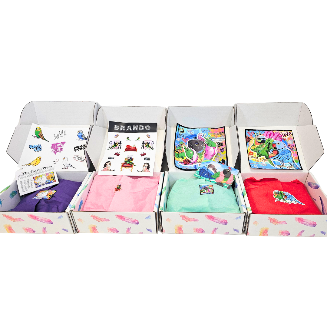 SMALL AND LARGE SINGLE FEATHERED FUN BOX – PARROT STATION